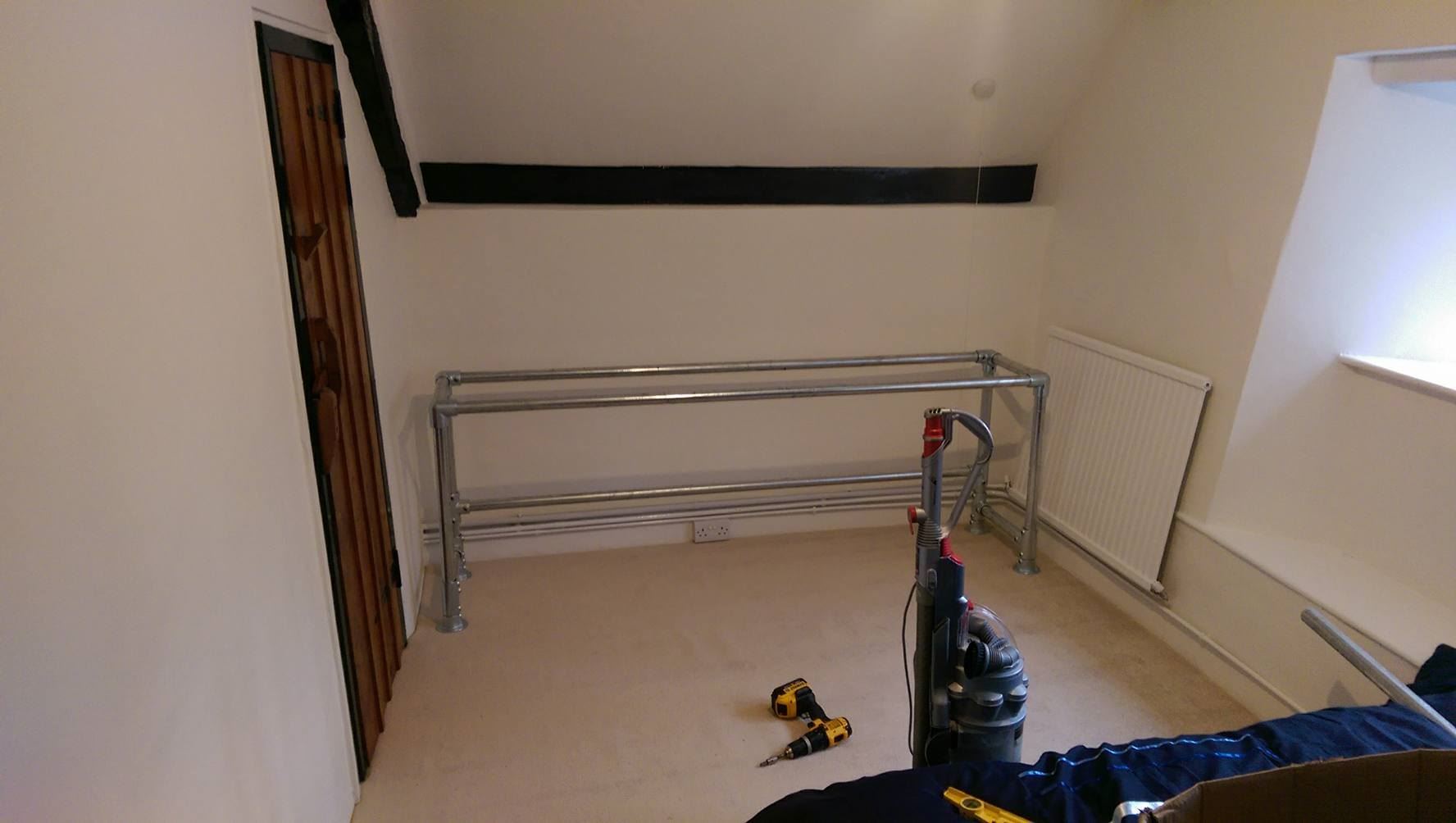 The 4 Step Guide - Desk Installation